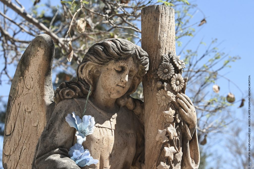 14. Ángel de la guarda con tronco truncado y cartela (Montoya) | Museo ...